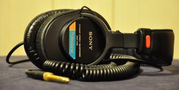 Sony MDR-V6 Review - [Headphone Review]